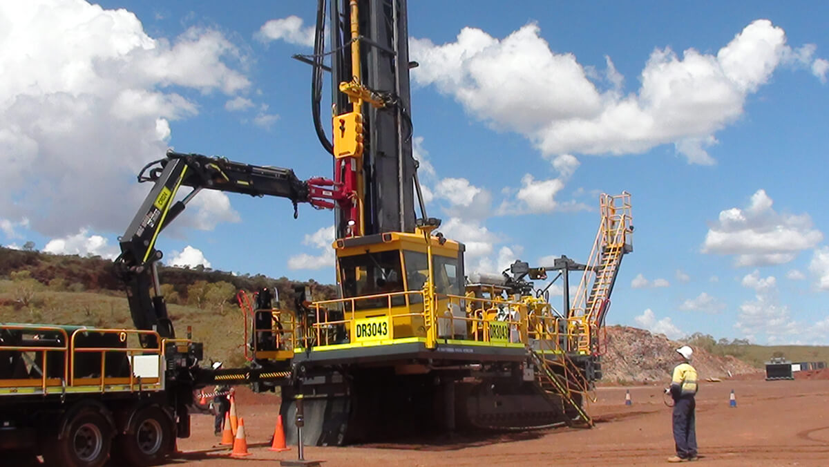 Semi Autonomous Drill Rod Handler | Plantman