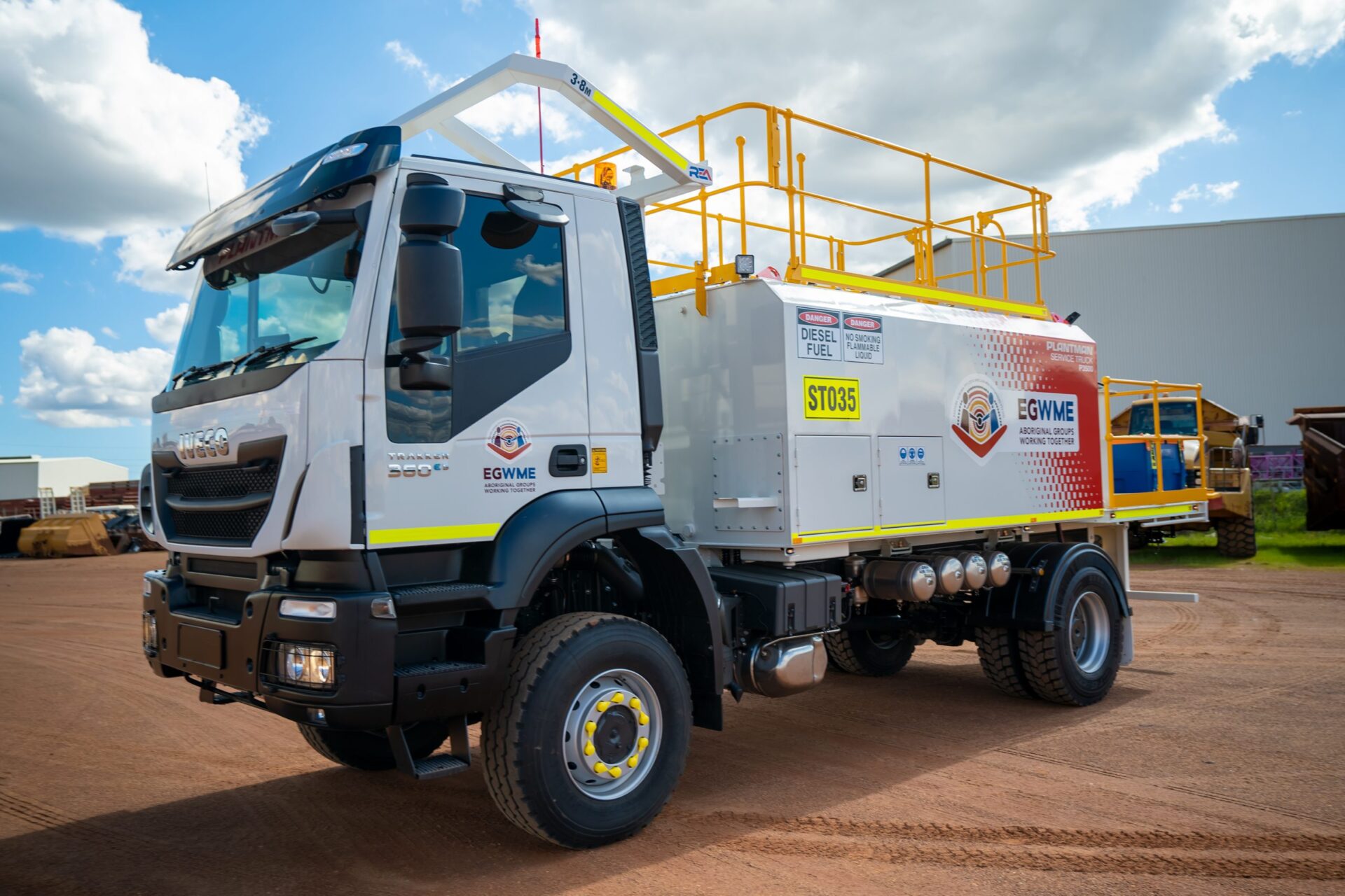 IVECO Trakker 4×4 Service Truck P3500 | Plantman