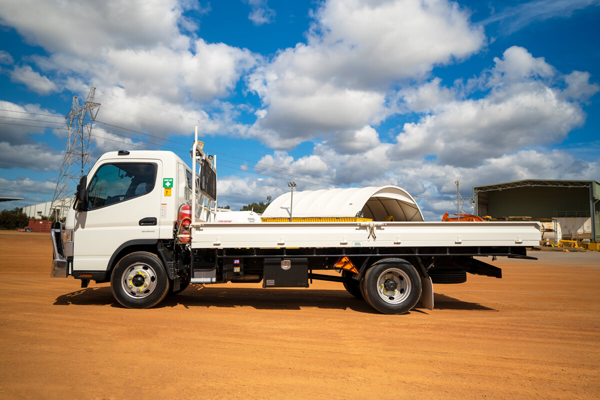 2022 FUSO 815MWB 4×2 FLAT TRAY TRUCK | BECHTEL EQUIPMENT | Plantman