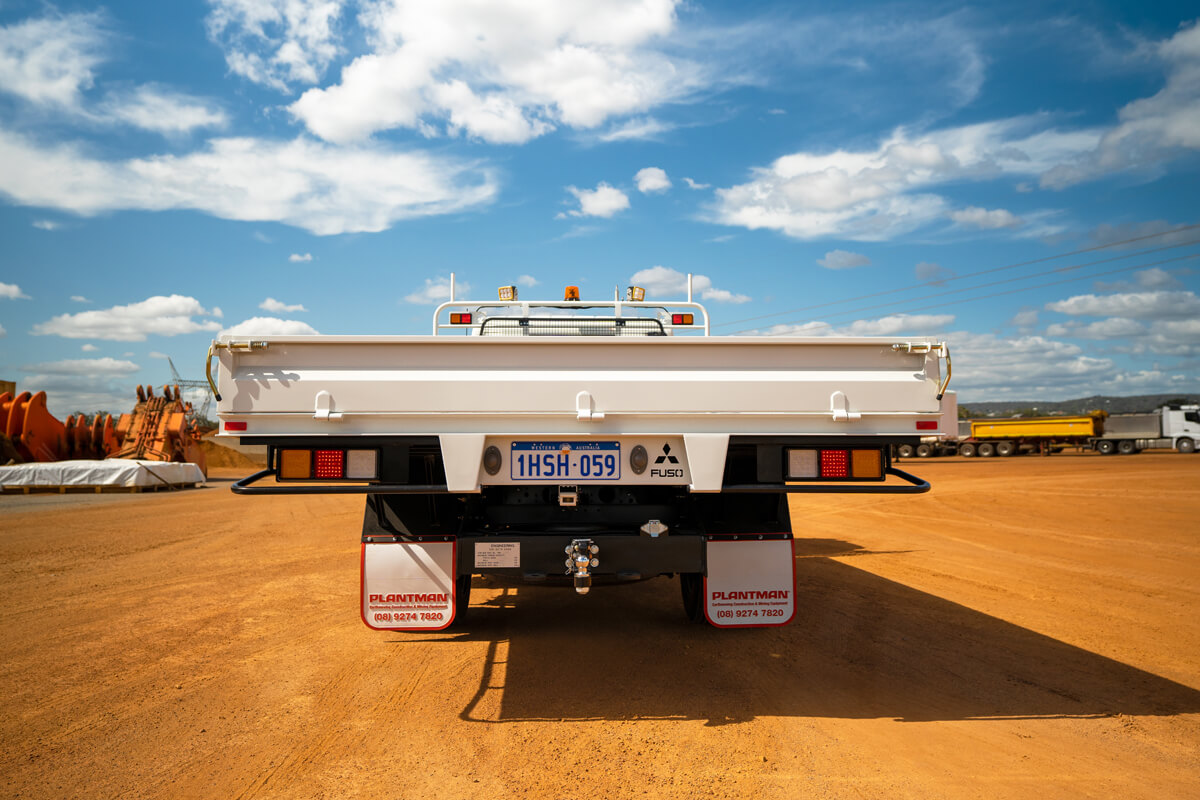 2022 FUSO 815MWB 4×2 FLAT TRAY TRUCK | BECHTEL EQUIPMENT | Plantman
