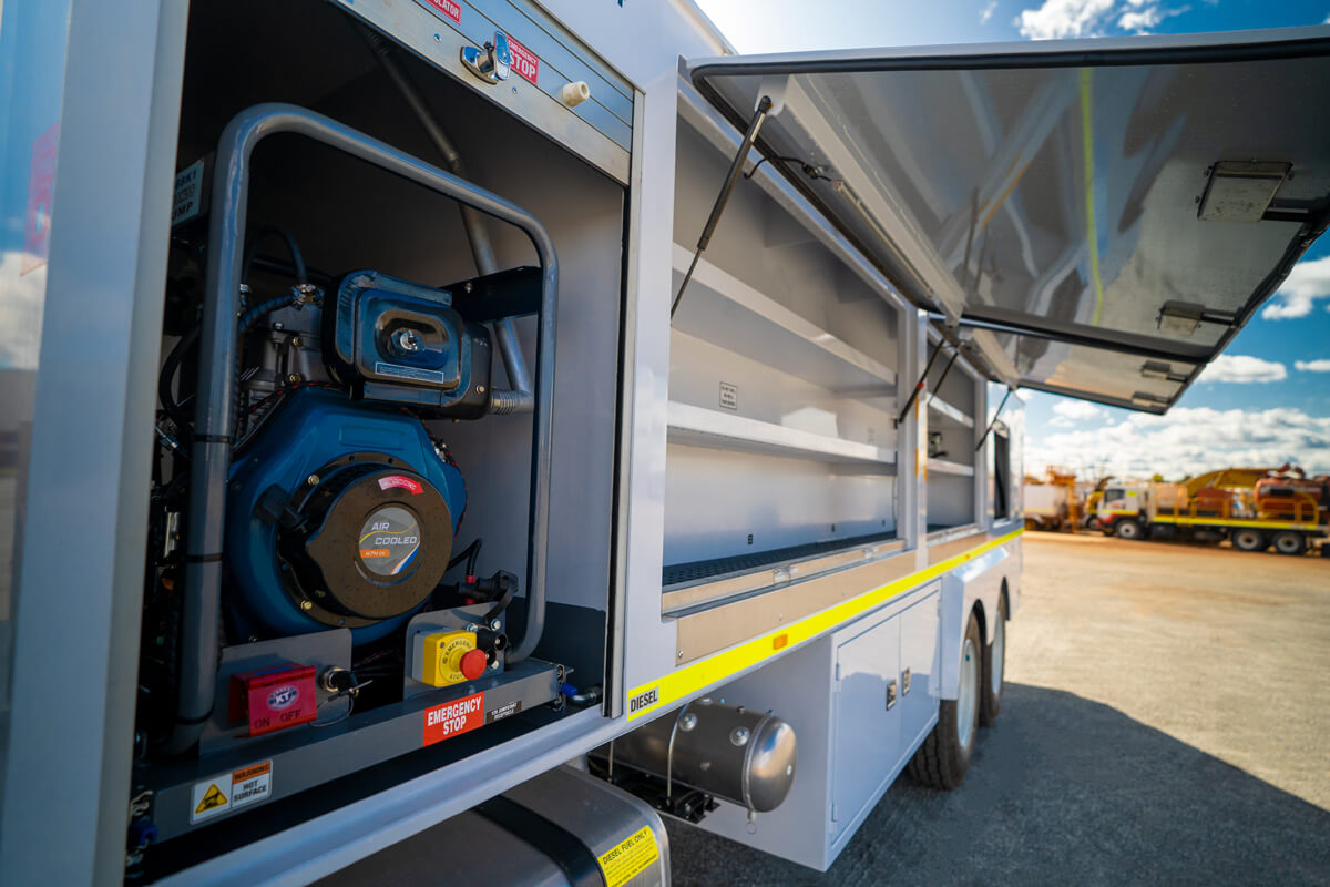 2023 ISUZU 240-350 6×4 FIELD SERVICE TRUCK P9500 | Plantman